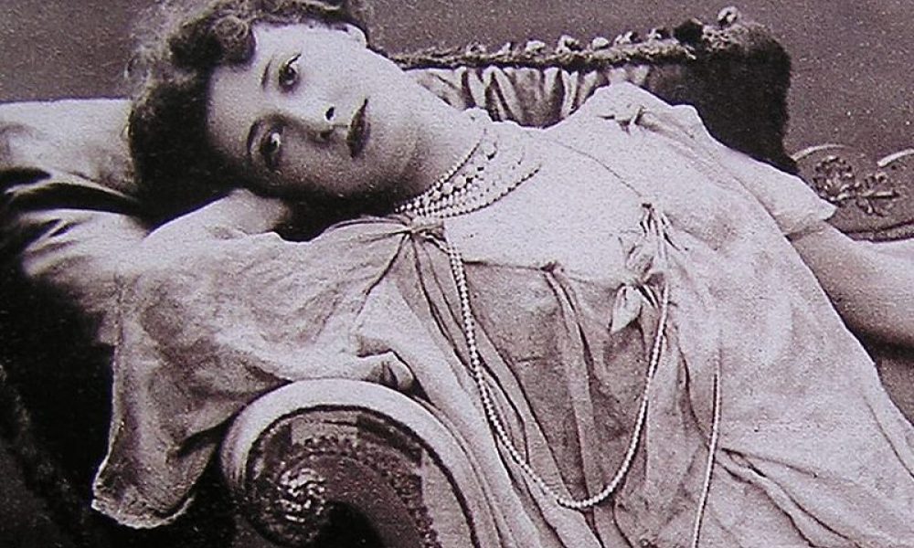 Frumoasa curtezană a Parisului devine Prințesa Ghika și sfârșește ...